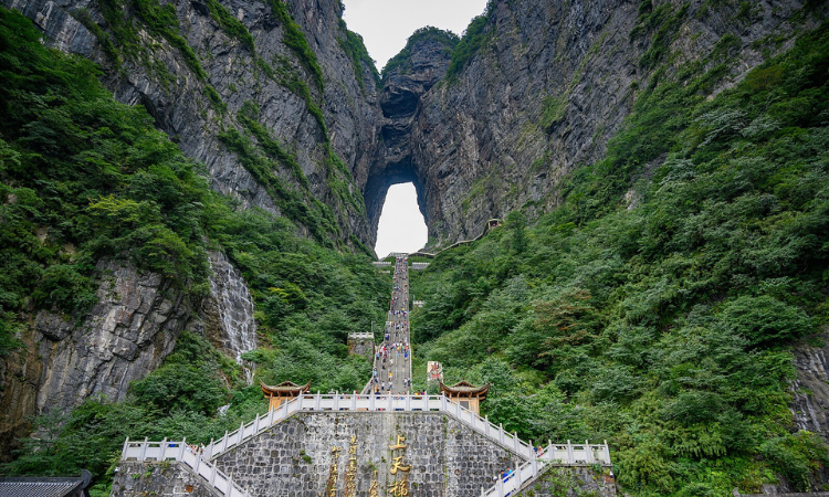 30 Mysterious Places on Earth You Won’t Believe Exist